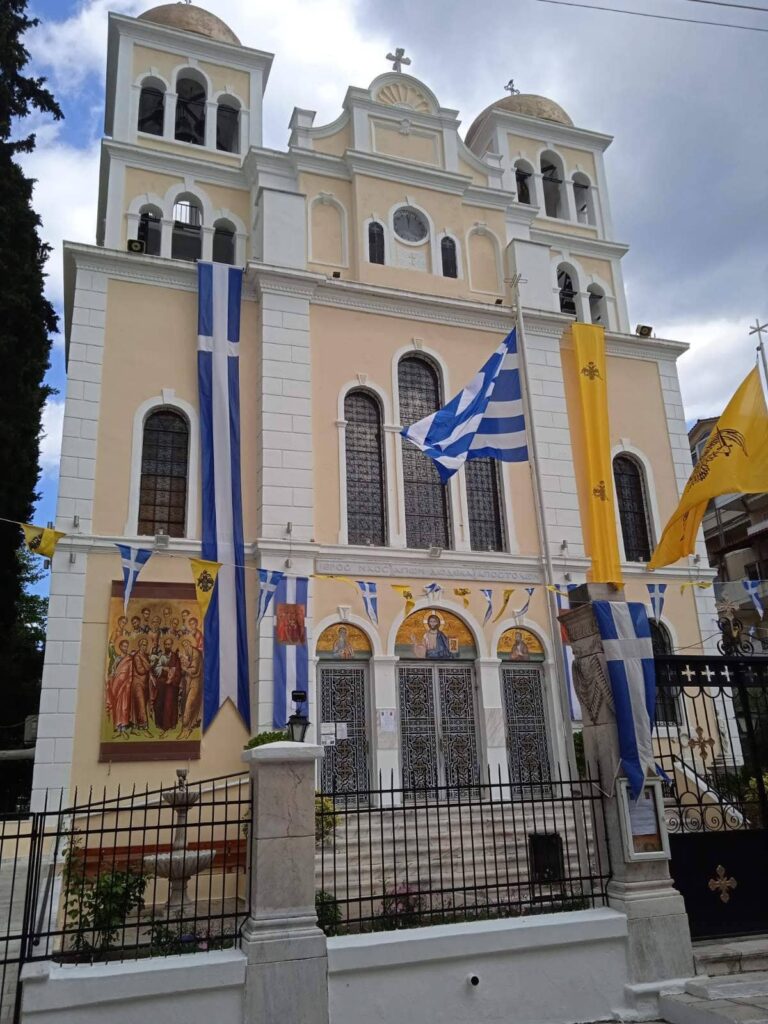 Υποδοχή της εικόνας της κοιμήσεως Θεοτόκου στον Ιερό Ναό Αγίων Δώδεκα ...