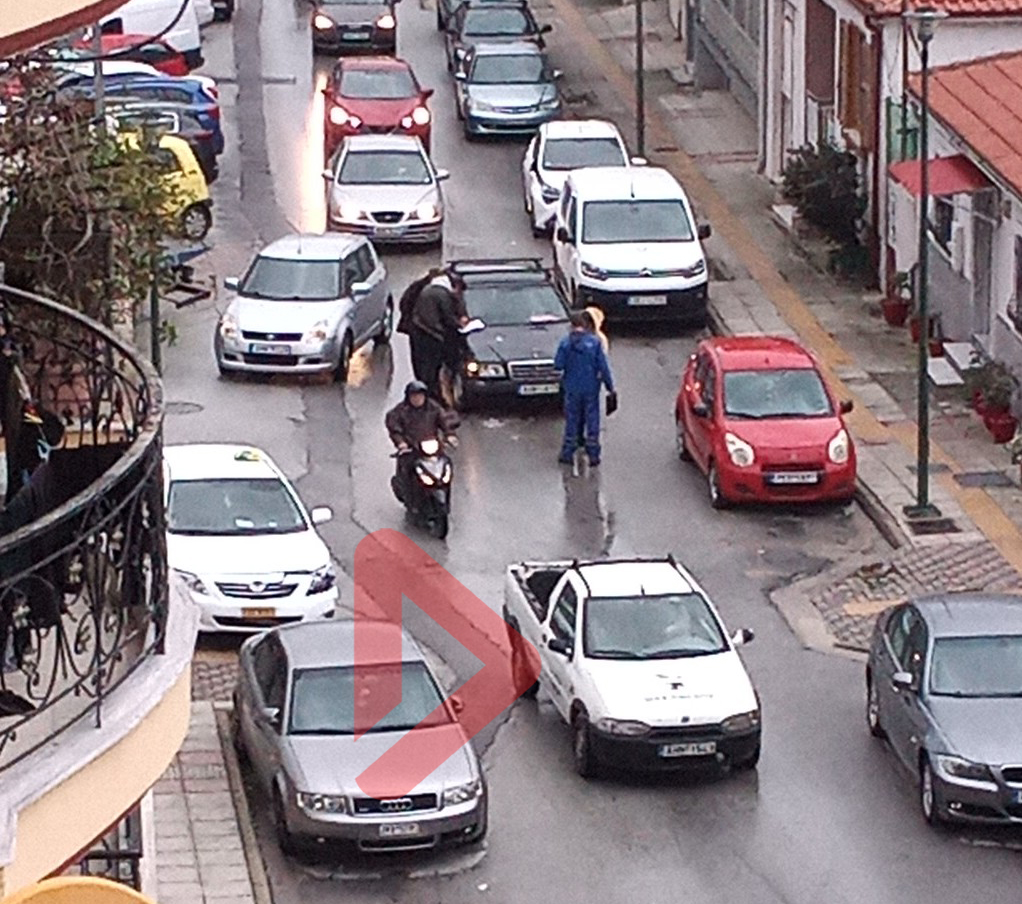 ΠΡΙΝ ΛΙΓΟ: Τροχαίο ατύχημα με ΤΑΞΙ στην Ξάνθη – Xanthi Daily