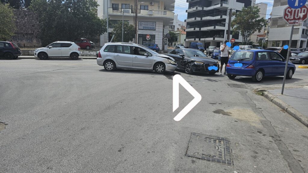 ΠΡΙΝ ΛΙΓΟ! Τροχαίο ατύχημα στην Ξάνθη με τραυματισμούς. – Xanthi Daily